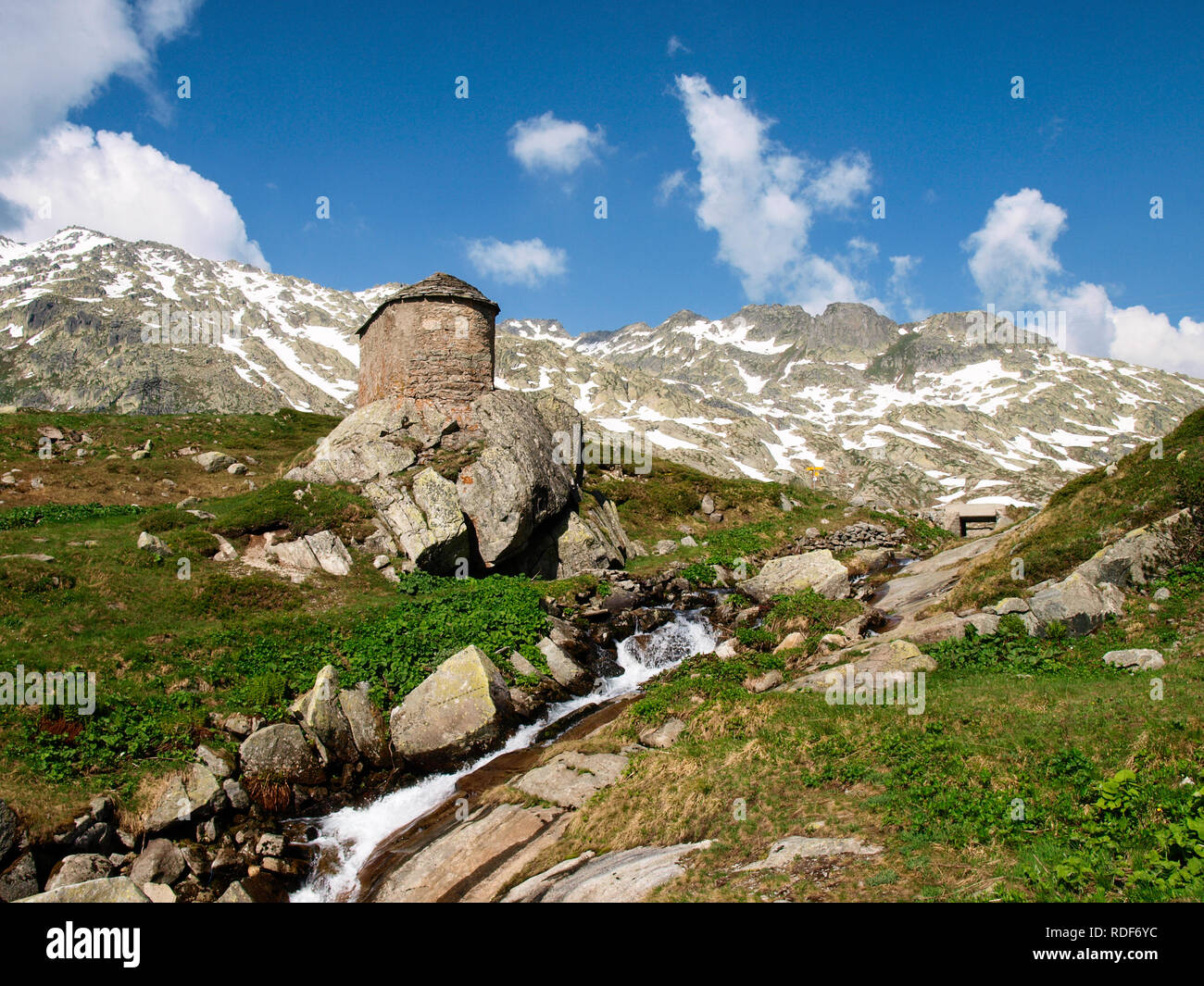Ancient swiss roads hi-res stock photography and images - Alamy
