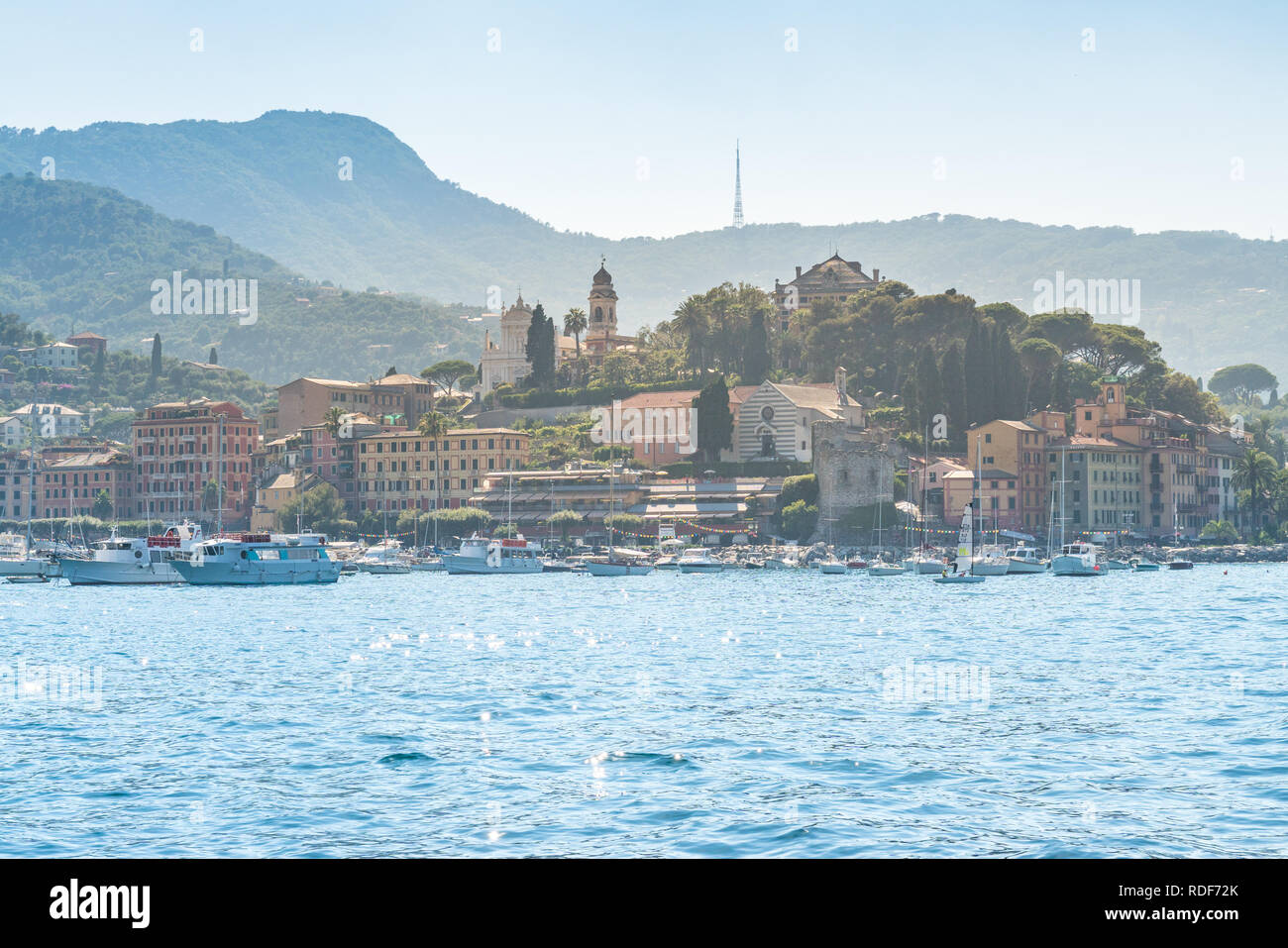 Golfo di rapallo hi-res stock photography and images - Alamy