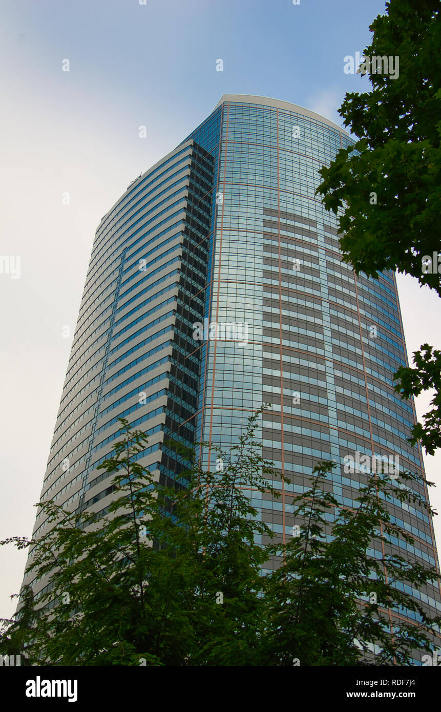 Cityscape street level hi-res stock photography and images - Alamy