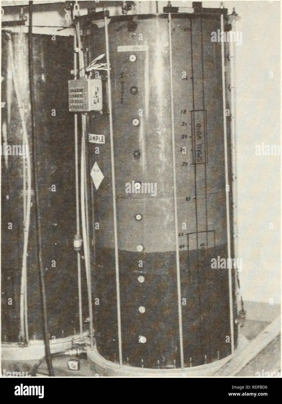 . Effects of air gaps and saturated voids on accuracy of neutron ...