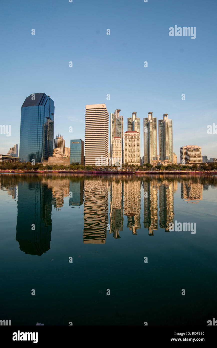 Ratchada lake hi-res stock photography and images - Alamy