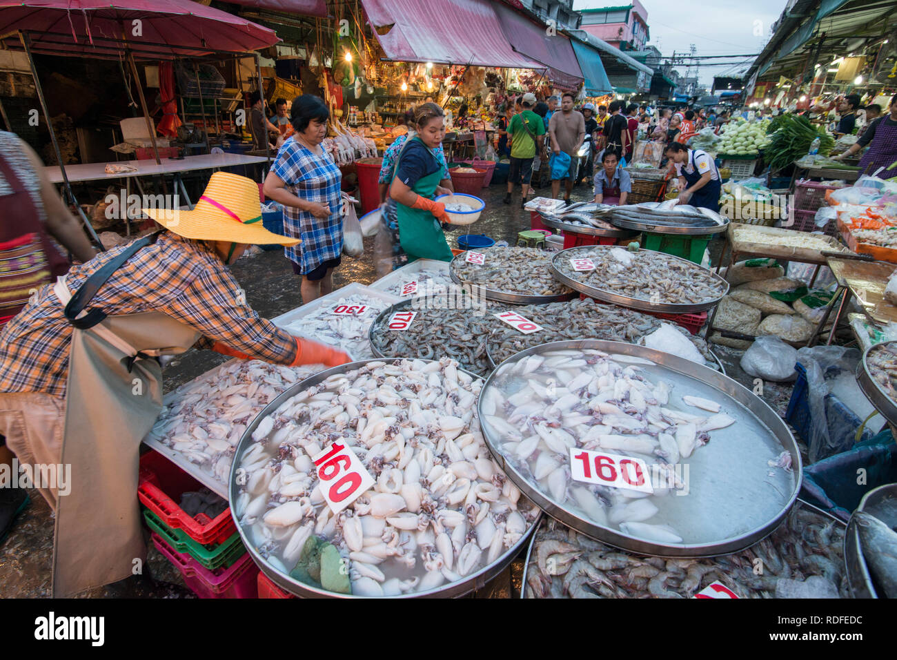 the fish market at the food Market at the Khlong Toey Market in Khlong ...
