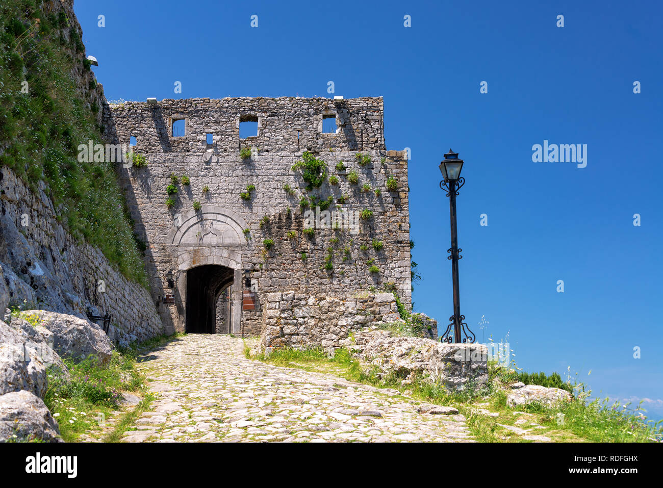 Entrance to historic Rozafa Castle in Shkoder, Albania Stock Photo - Alamy