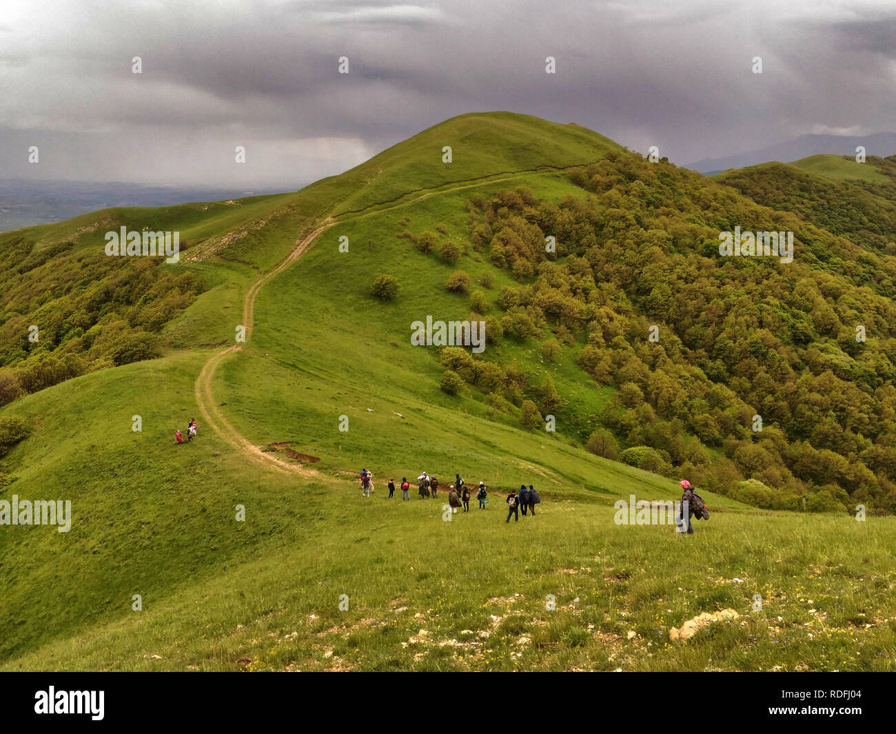 Group of hikers hi-res stock photography and images - Alamy
