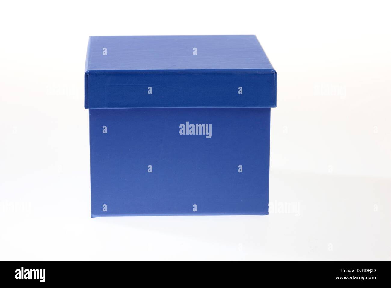 Cardboard box, gift box Stock Photo - Alamy