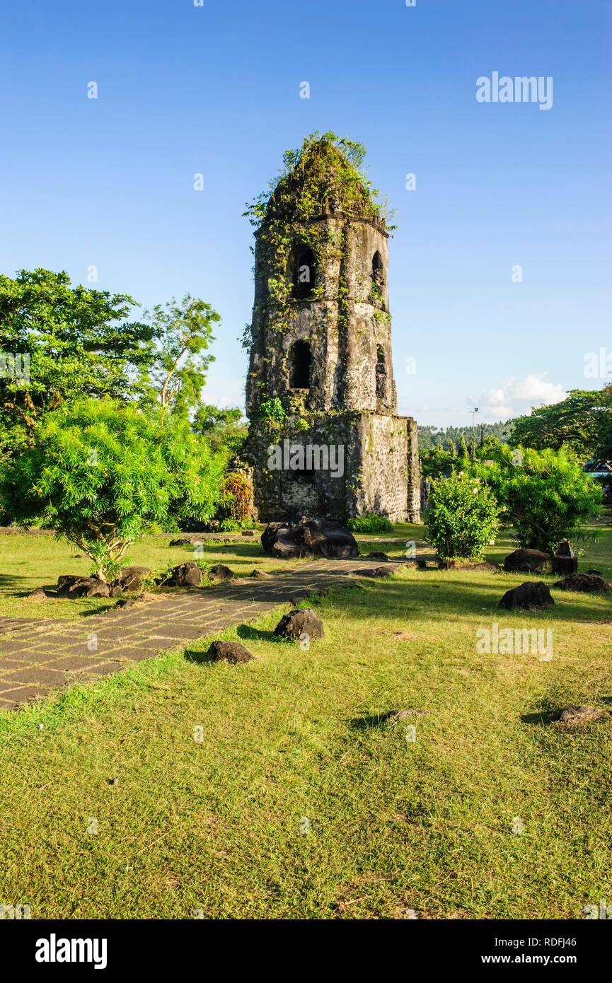 Cagsawa hi-res stock photography and images - Alamy