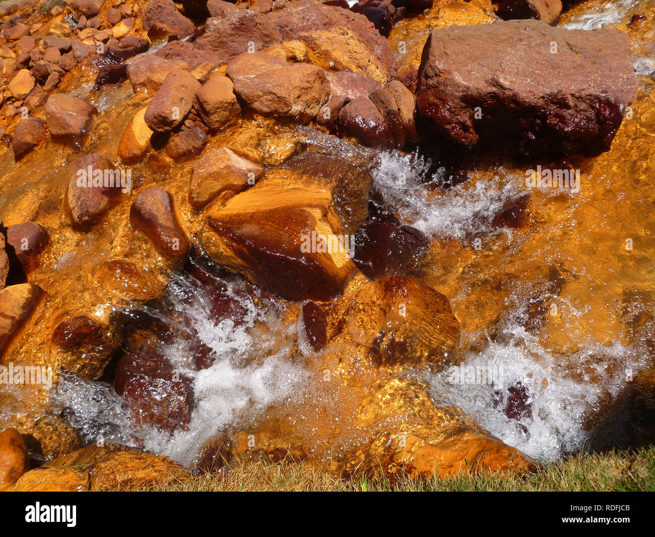 Detail water cascading through hi-res stock photography and images - Alamy