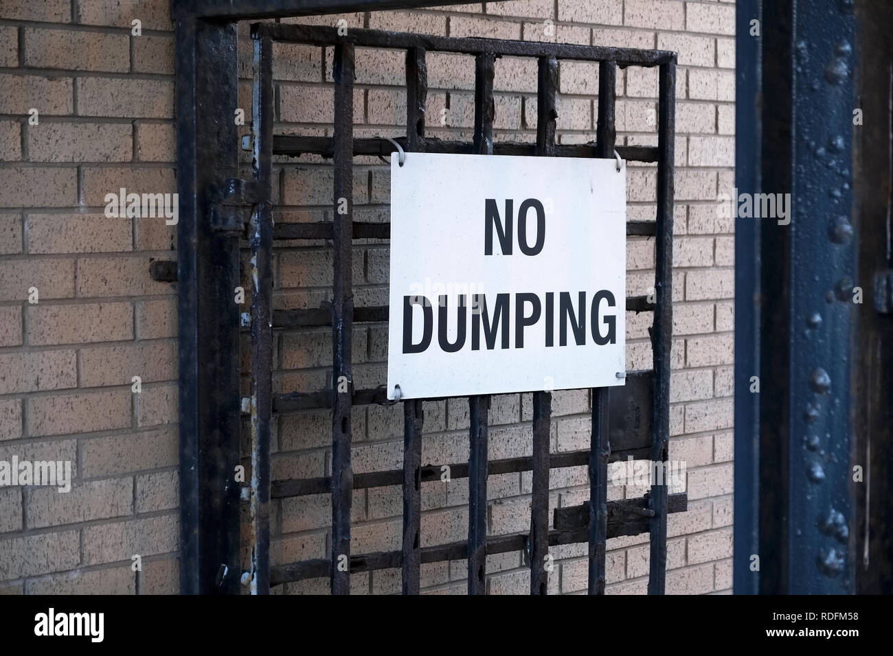 No fly tipping dumping sign Stock Photo - Alamy