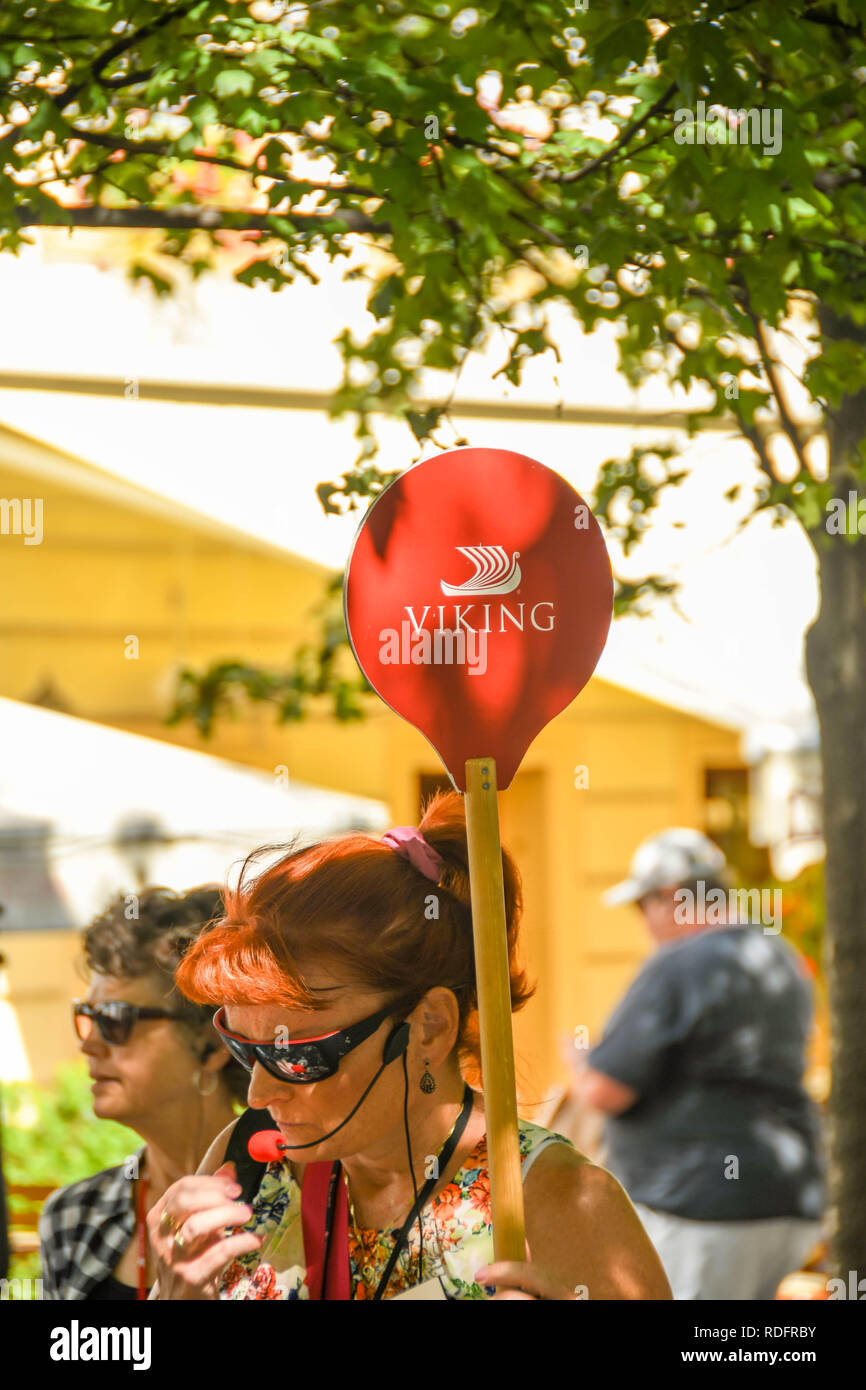 Tour guide sign hi-res stock photography and images - Alamy