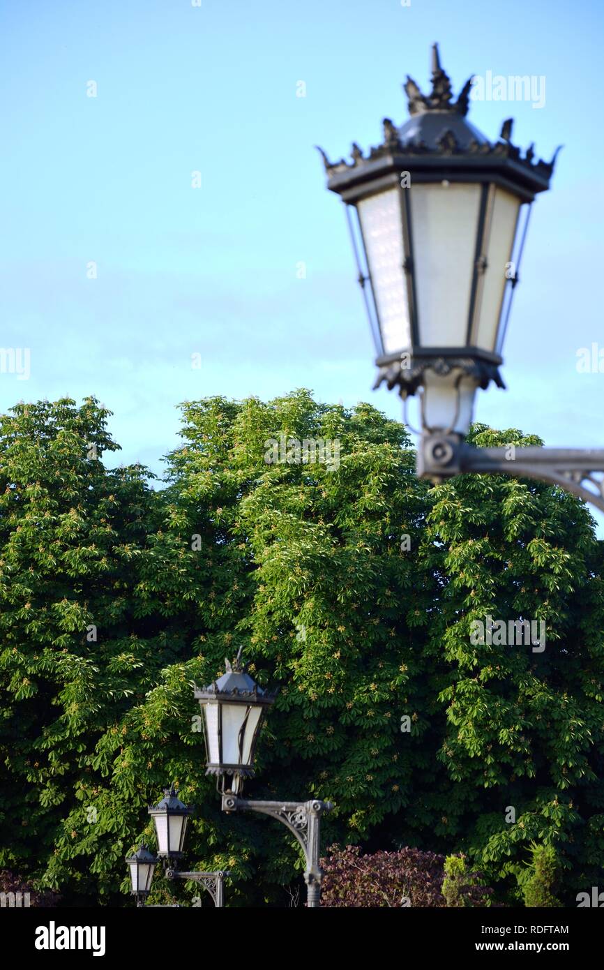 Park lamps hi-res stock photography and images - Alamy