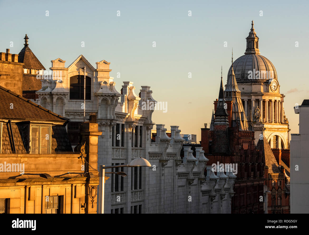 Nottingham city council house clock hi-res stock photography and images ...