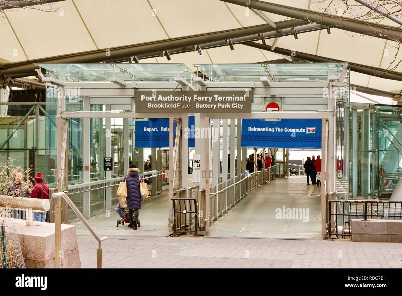 Manhattan ferry terminal hi-res stock photography and images - Alamy