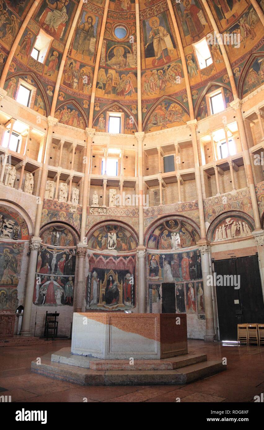 Baptisteries hi-res stock photography and images - Alamy