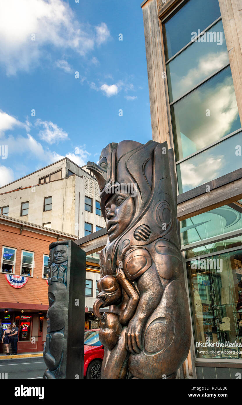 Tsimshian hi-res stock photography and images - Alamy