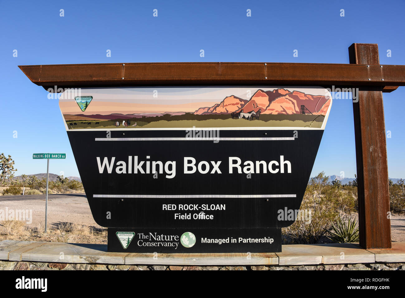 Walking box ranch road hi-res stock photography and images - Alamy