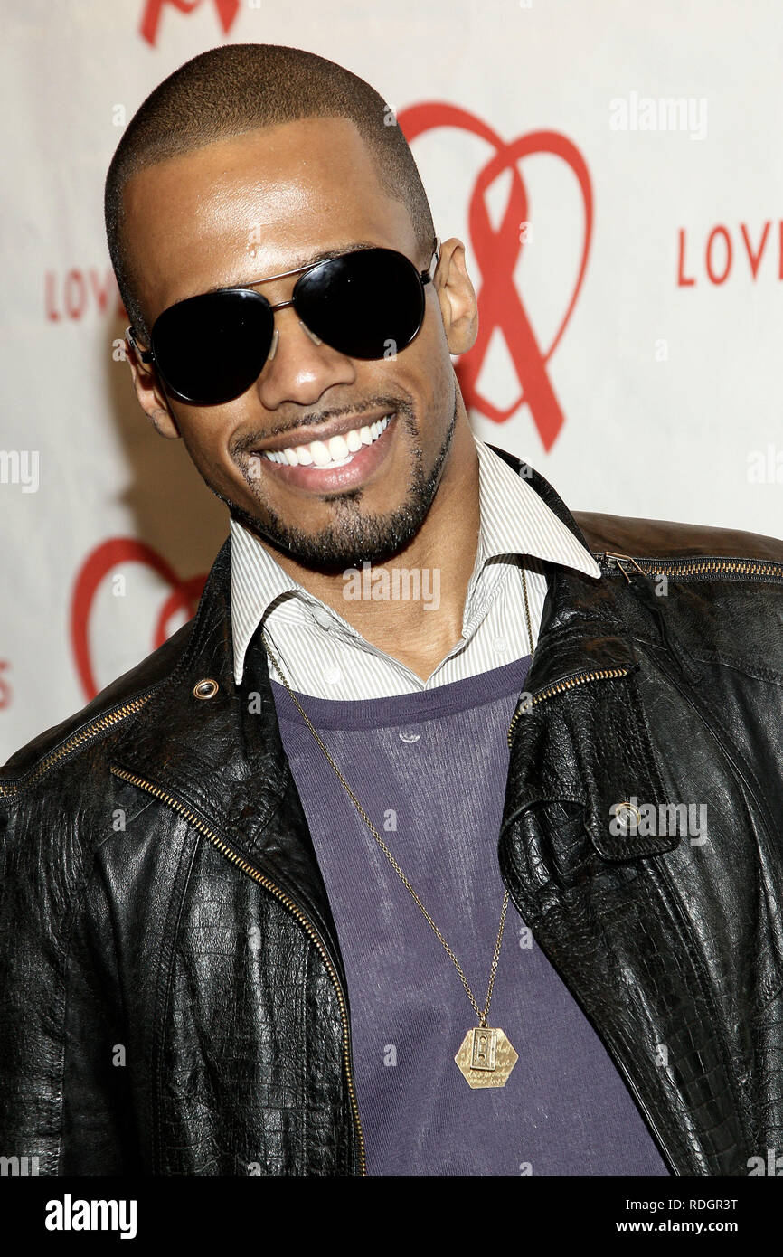 NEW YORK, NY - MARCH 07: Eric West attends the 2013 Love Heals Gala at ...