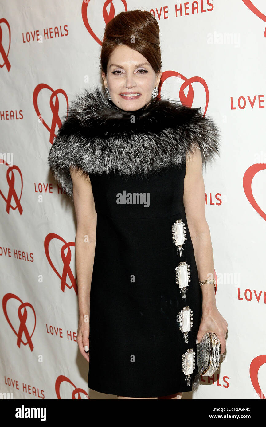 NEW YORK, NY - MARCH 07: Jean Shafiroff attends the 2013 Love Heals ...