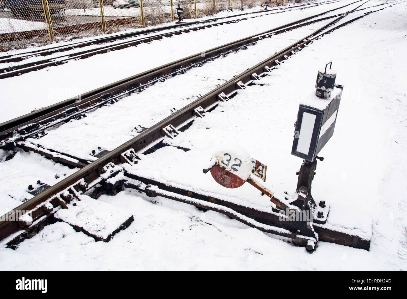 Railroad intersection tracks train hi-res stock photography and images ...