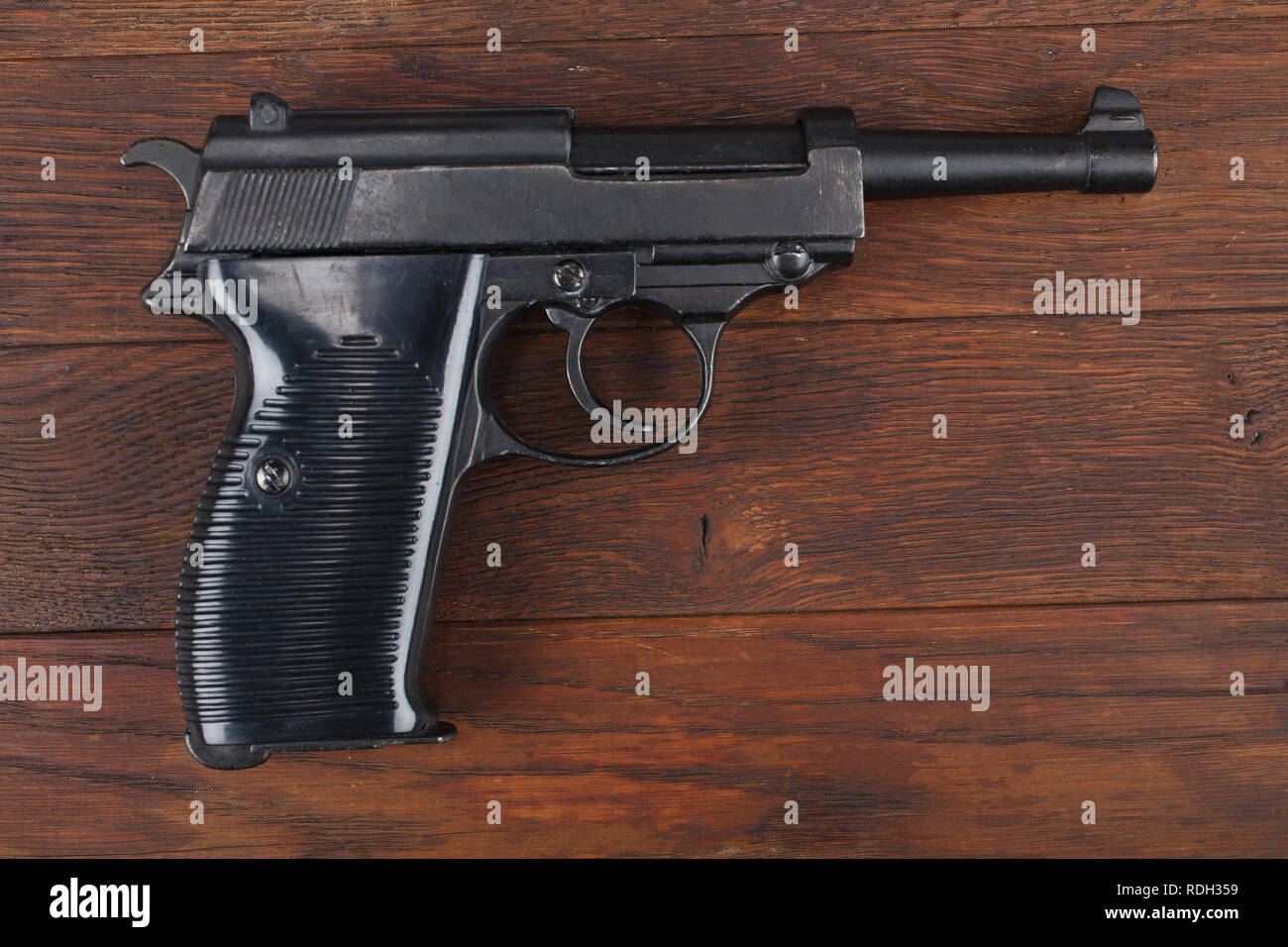 Nazi pistole hi-res stock photography and images - Alamy