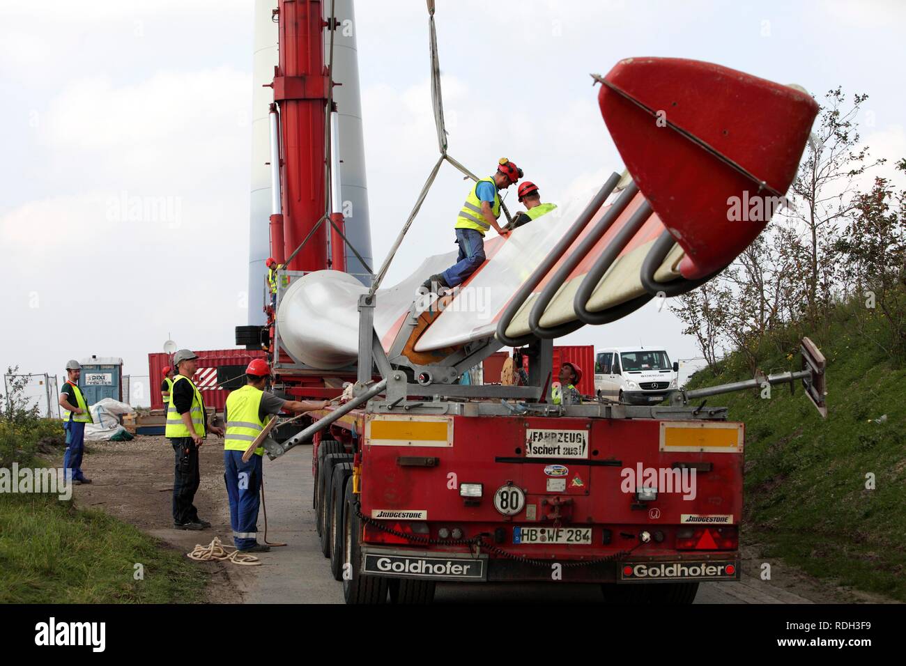 Wind turbine blade installation hi-res stock photography and images - Alamy