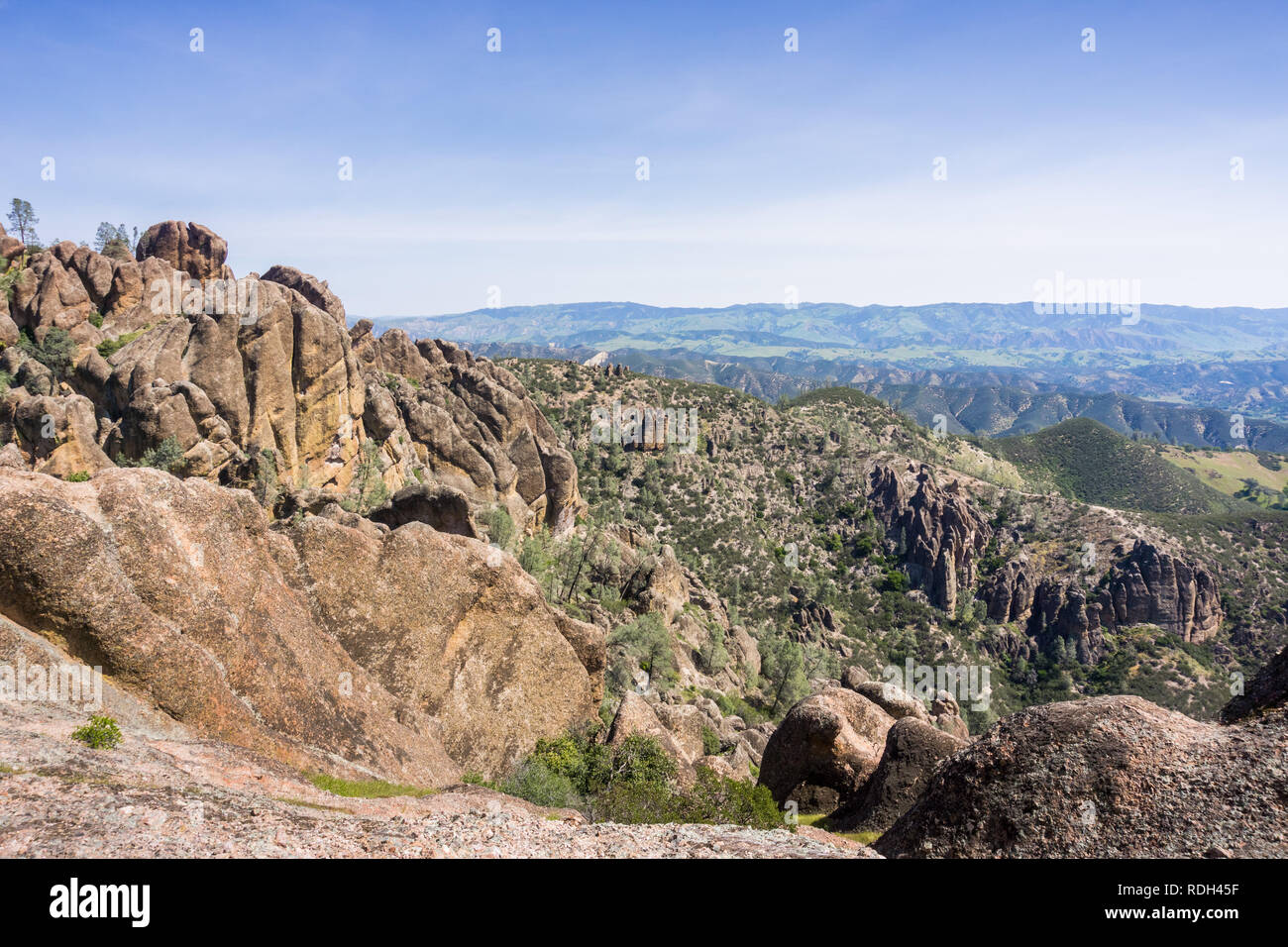 Pinnacles national park california hi-res stock photography and images ...