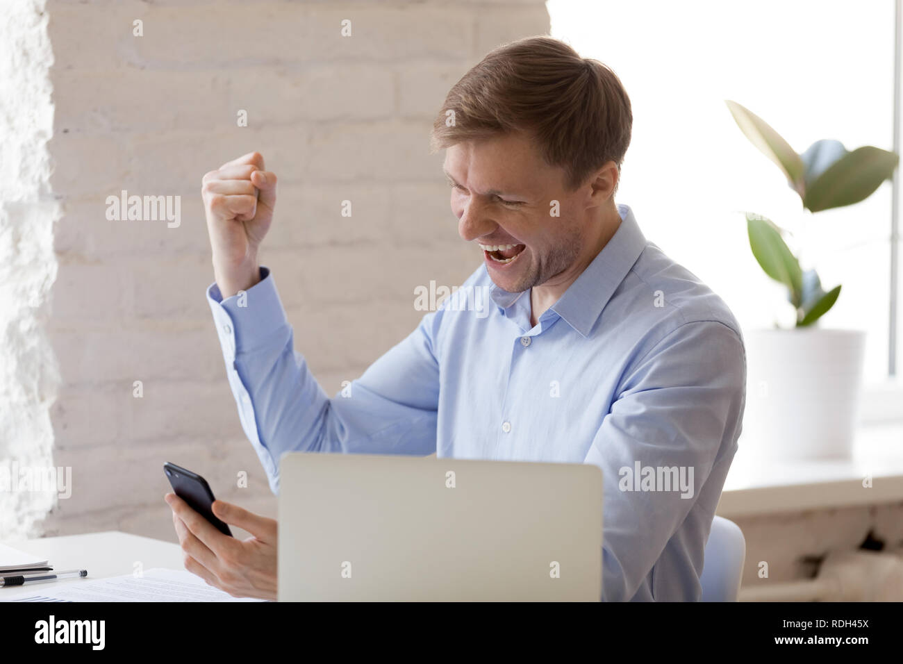 Celebrate achievement hi-res stock photography and images - Alamy