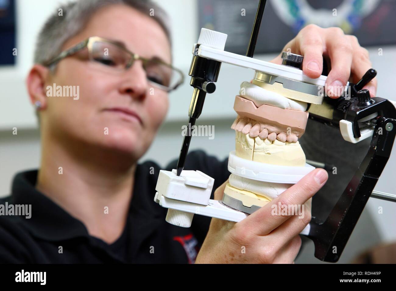 Dental laboratory, manufacture of a dental prosthesis by a master ...
