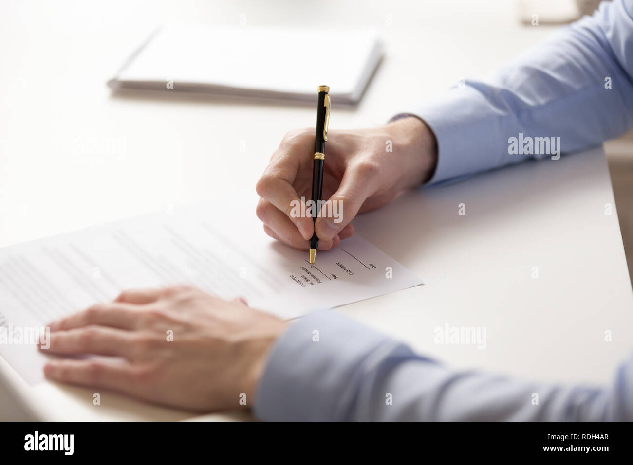 Close up businessman signing contract with pen, making deal Stock Photo ...