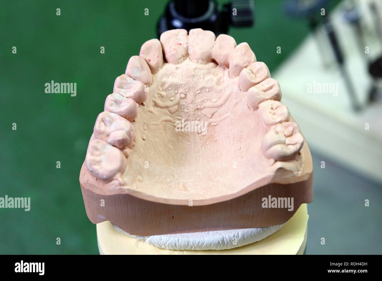 Dental laboratory, manufacture of a dental prosthesis by a master ...