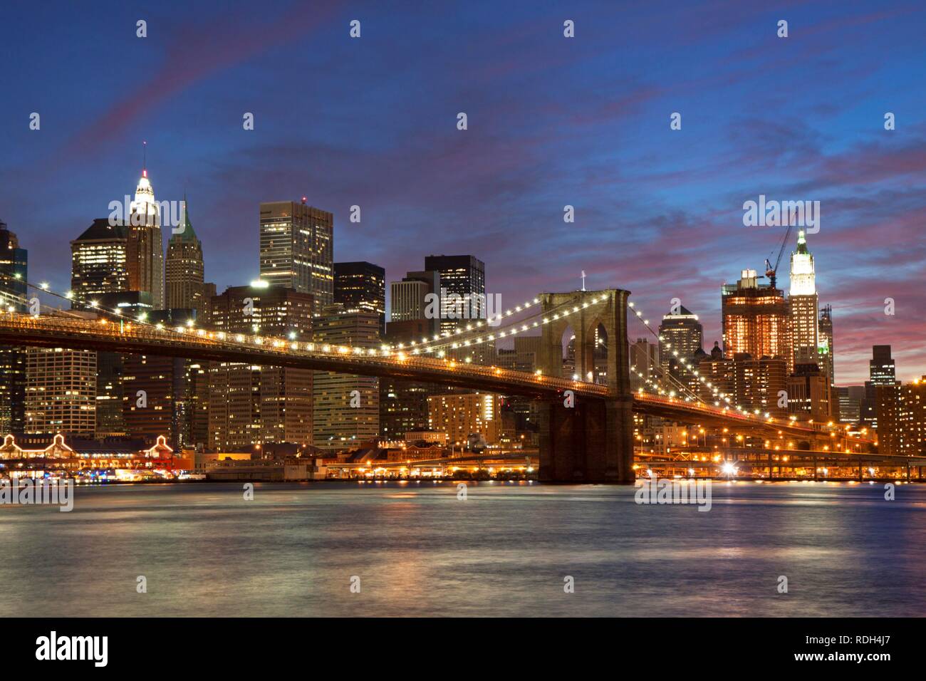 Skyline of Manhattan and Brooklyn Bridge, New York, USA Stock Photo - Alamy