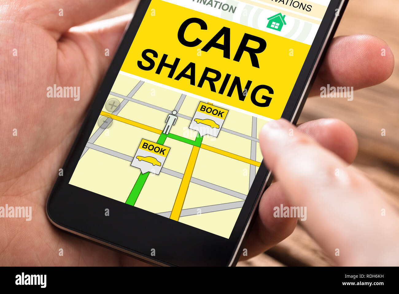 Phone share hi-res stock photography and images - Alamy