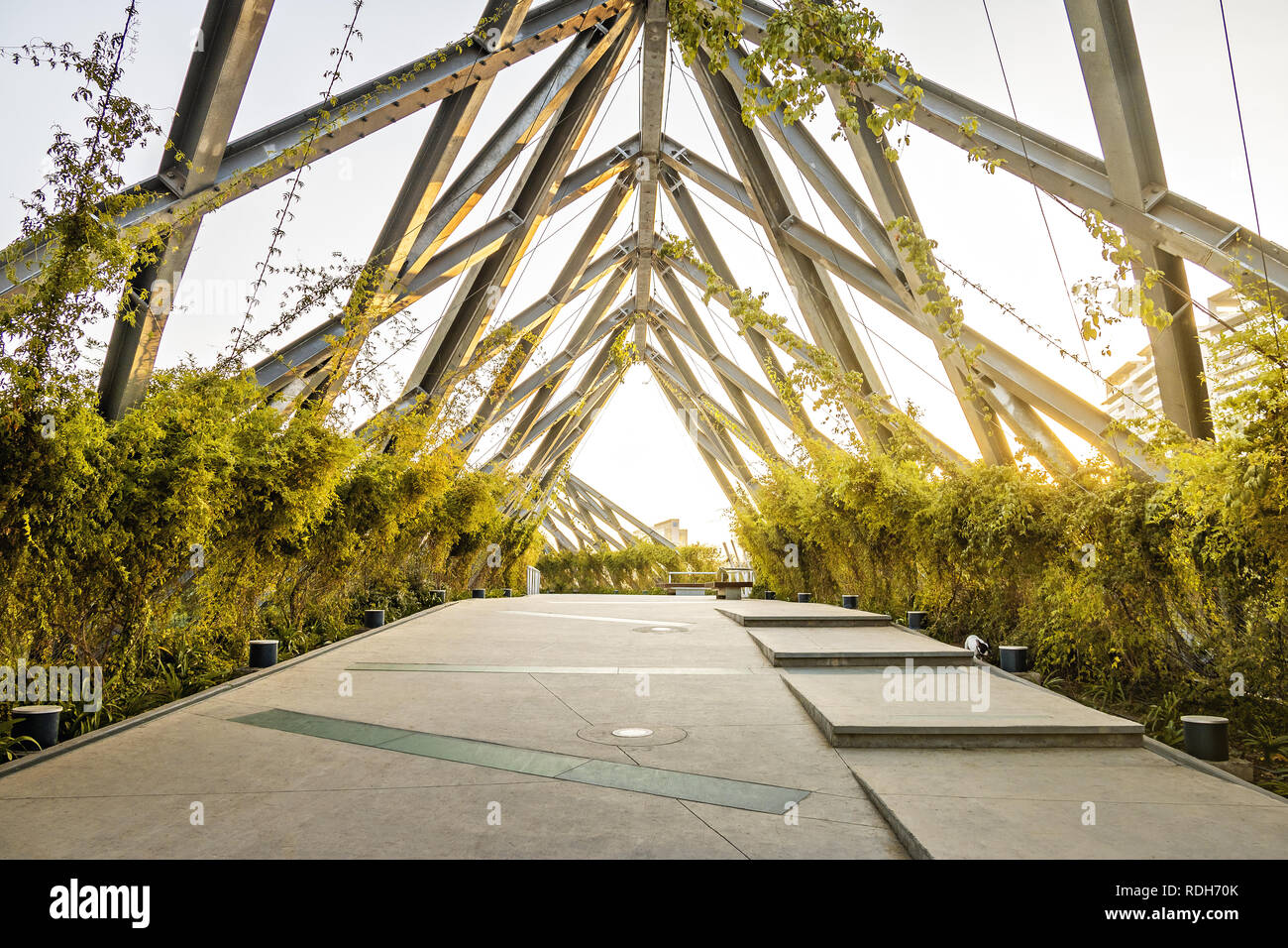 Modern metal bridge hi-res stock photography and images - Alamy
