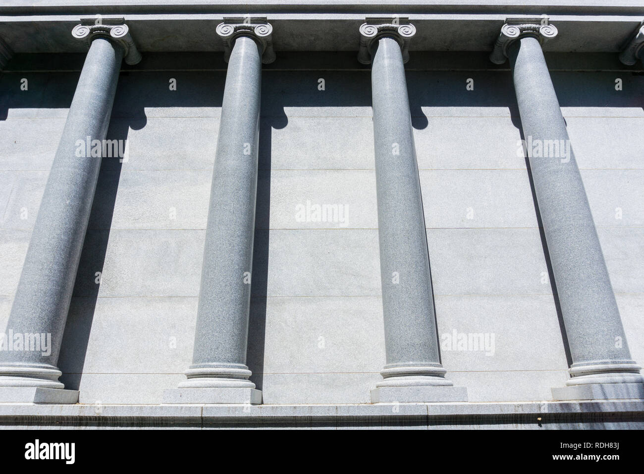 Decorative columns hi-res stock photography and images - Alamy