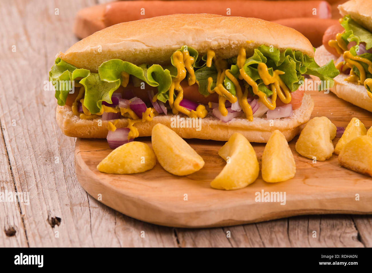 Wurst wurst sandwich sauce hi-res stock photography and images - Alamy