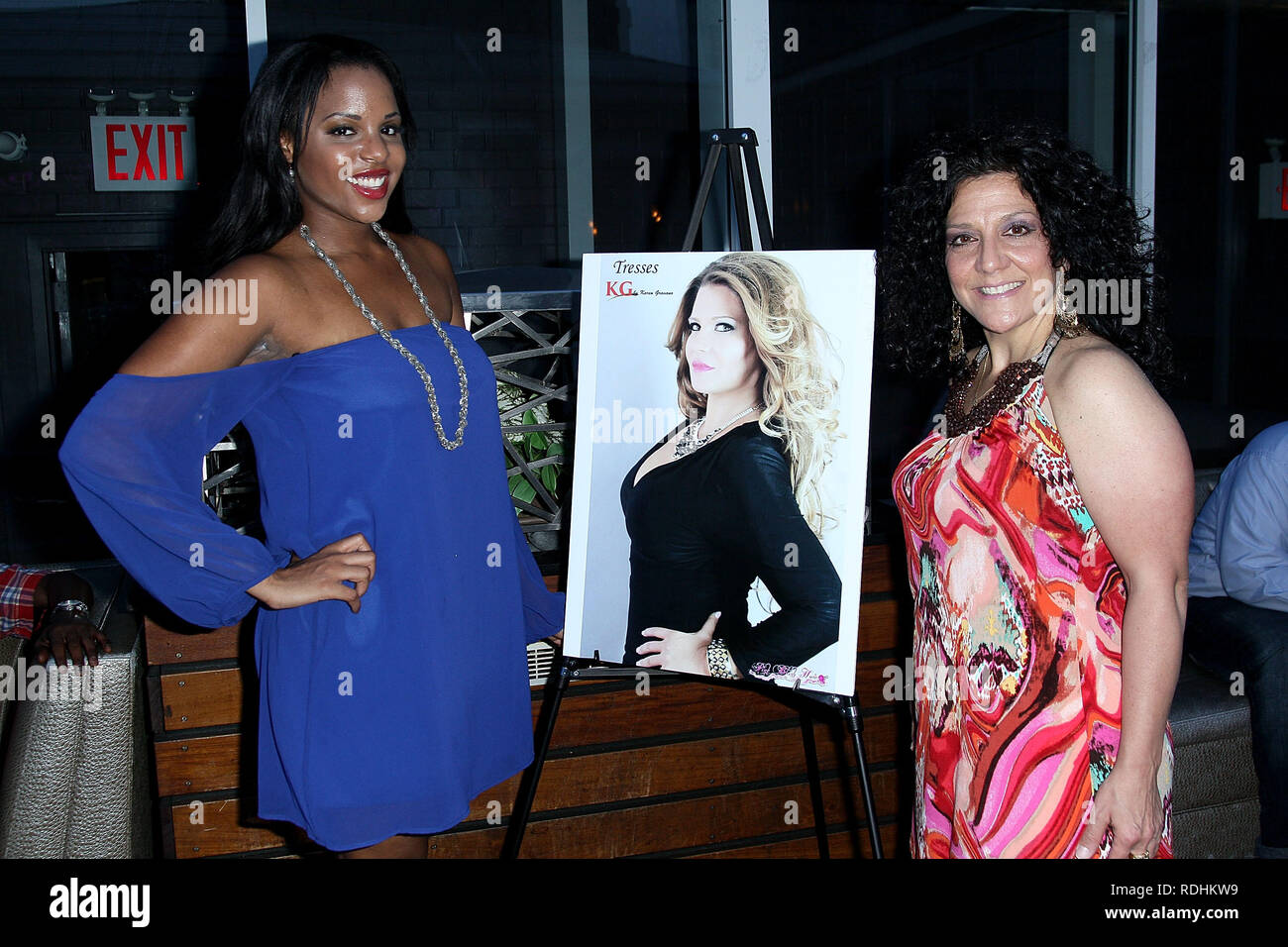 NEW YORK, NY - SEPTEMBER 11: Kelly Linton and Debra Toscano attend ...