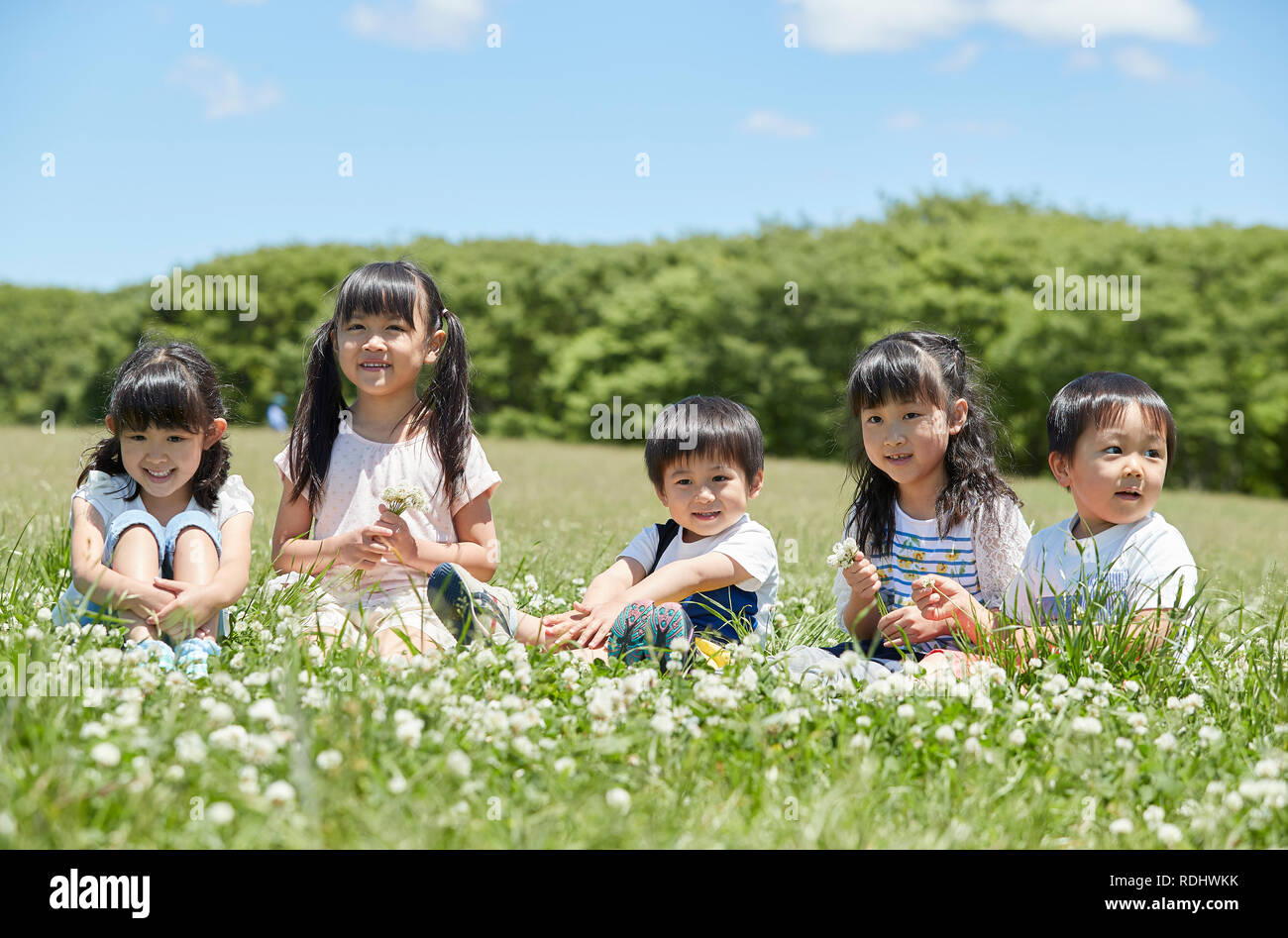Japanese kids in a city park Stock Photo - Alamy