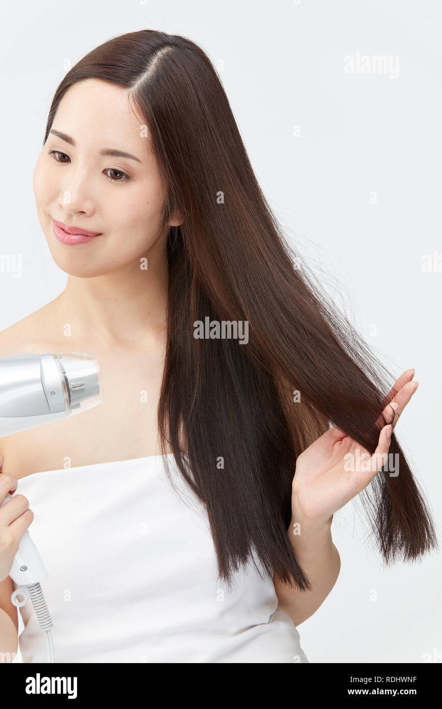 Young Japanese model with beautiful hair Stock Photo - Alamy