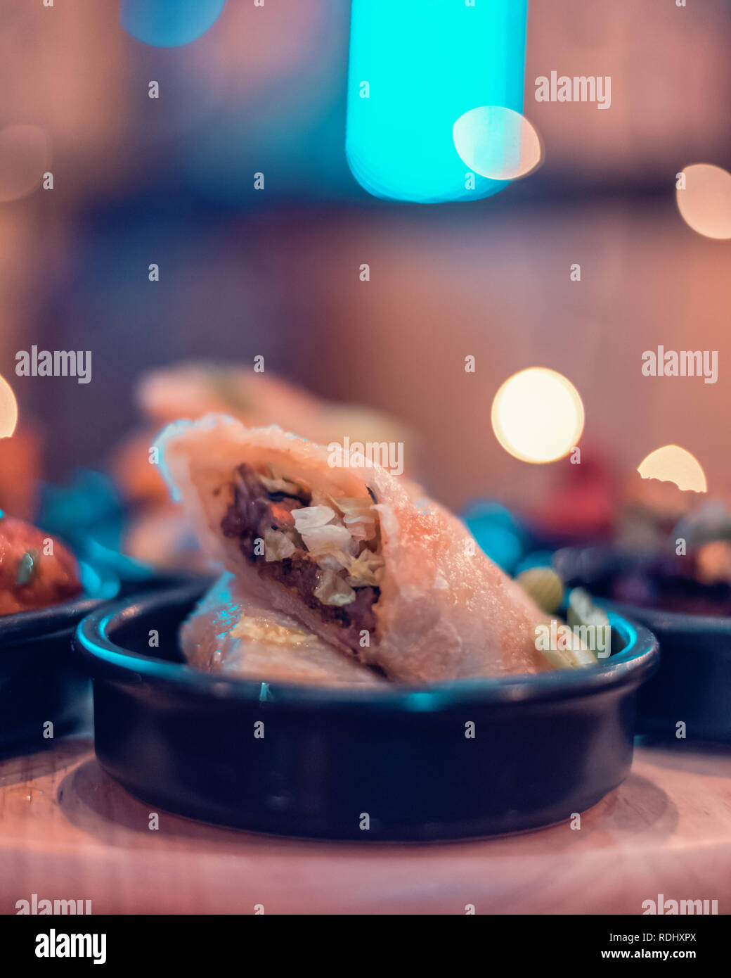 Chicken samosa hi-res stock photography and images - Alamy
