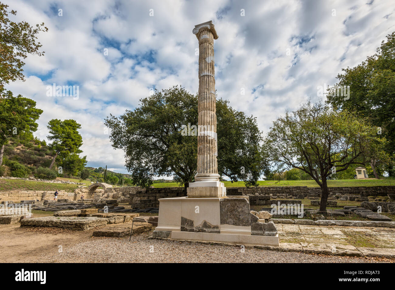 Greek ionic portico hi-res stock photography and images - Alamy