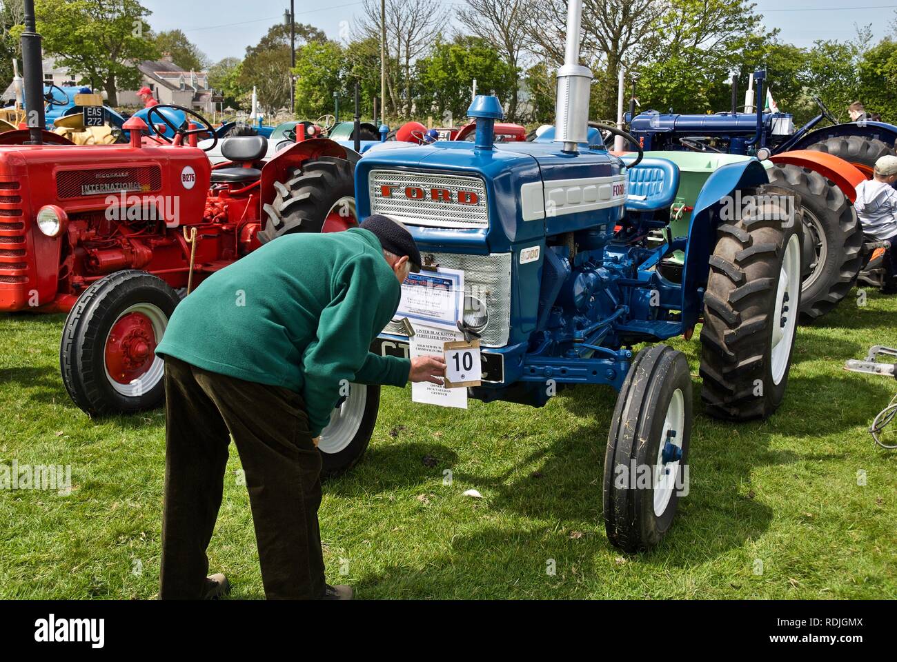 Ford super dexta 3000 hi-res stock photography and images - Alamy