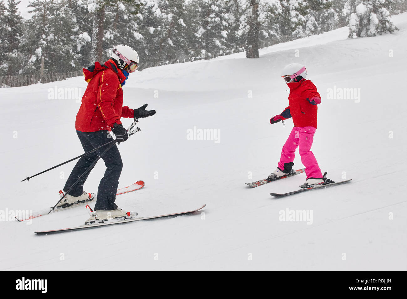 Ski instructor hi-res stock photography and images - Alamy