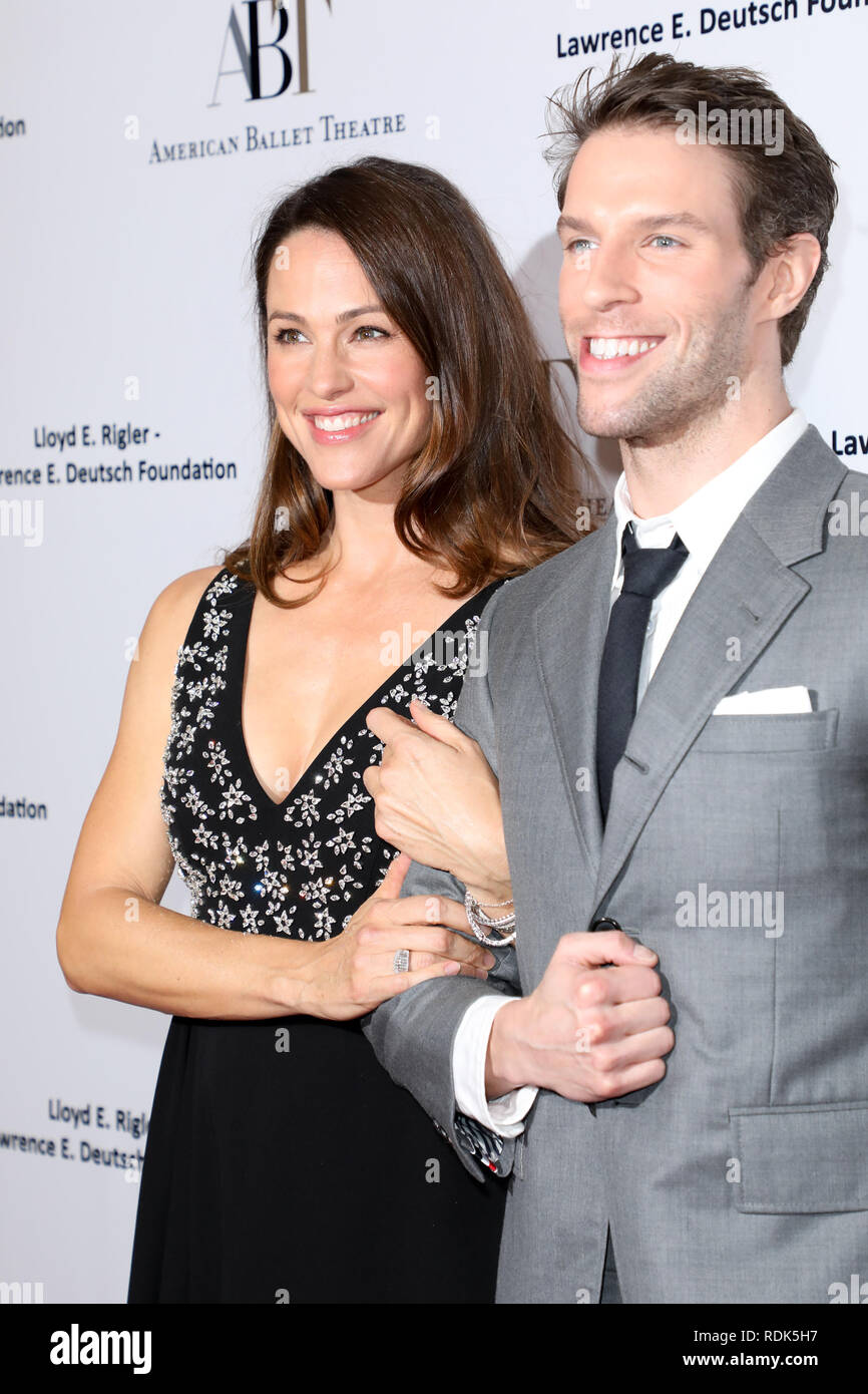 Jennifer whiteside hi-res stock photography and images - Alamy