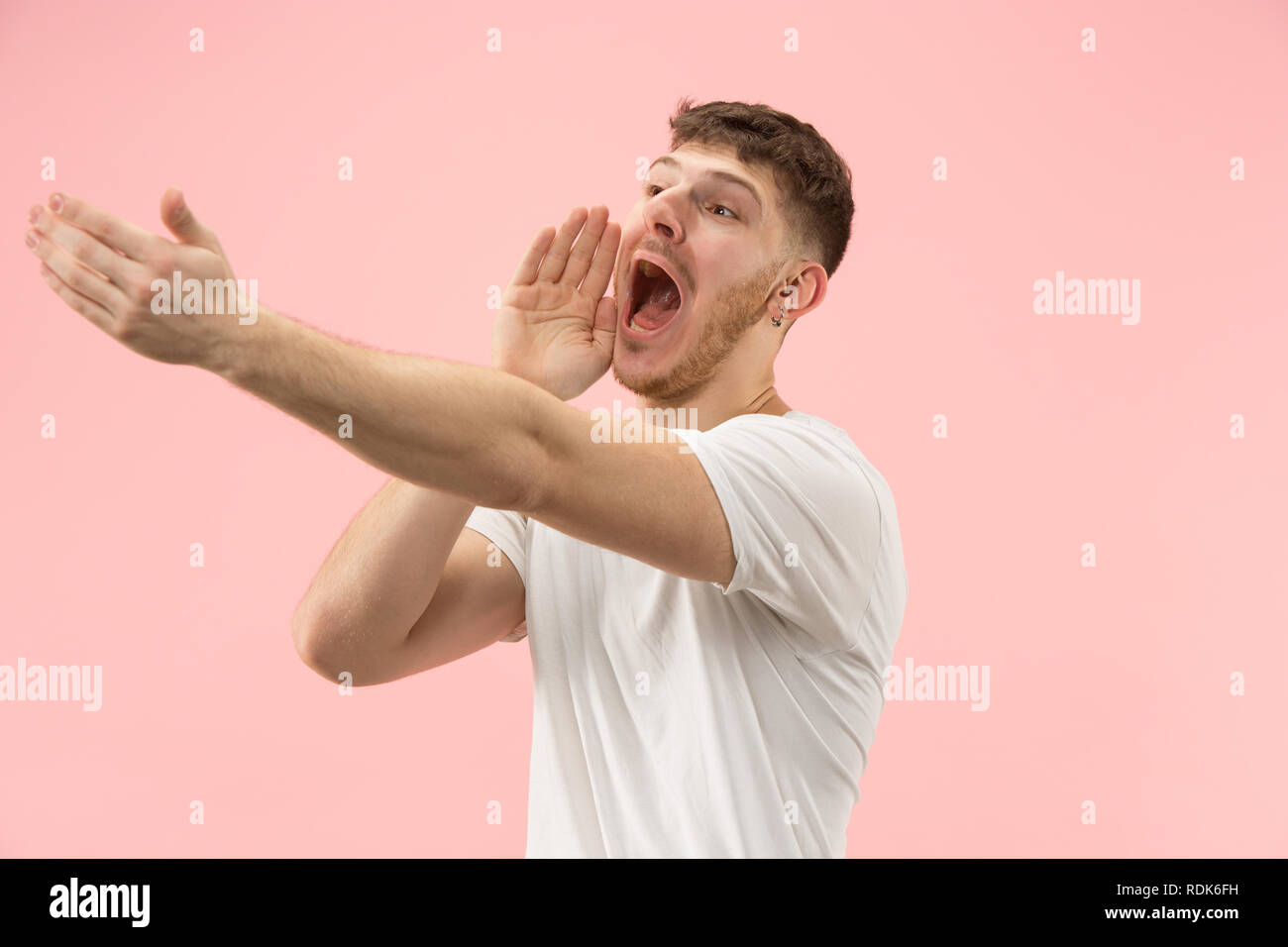 Do not miss. Young casual man shouting. Shout. Crying emotional man ...