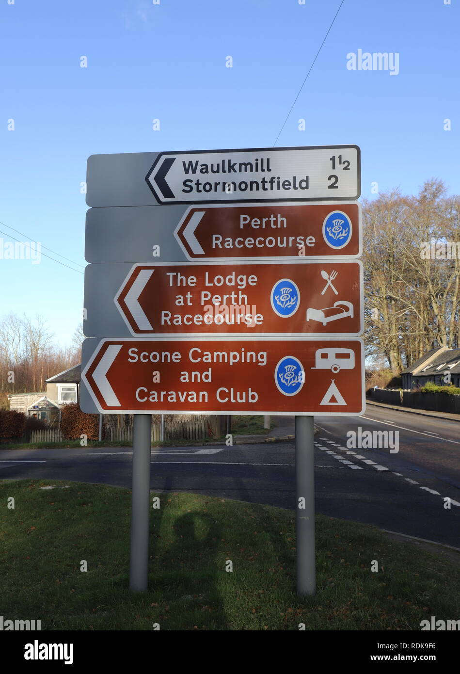 Perth racecourse hi-res stock photography and images - Alamy