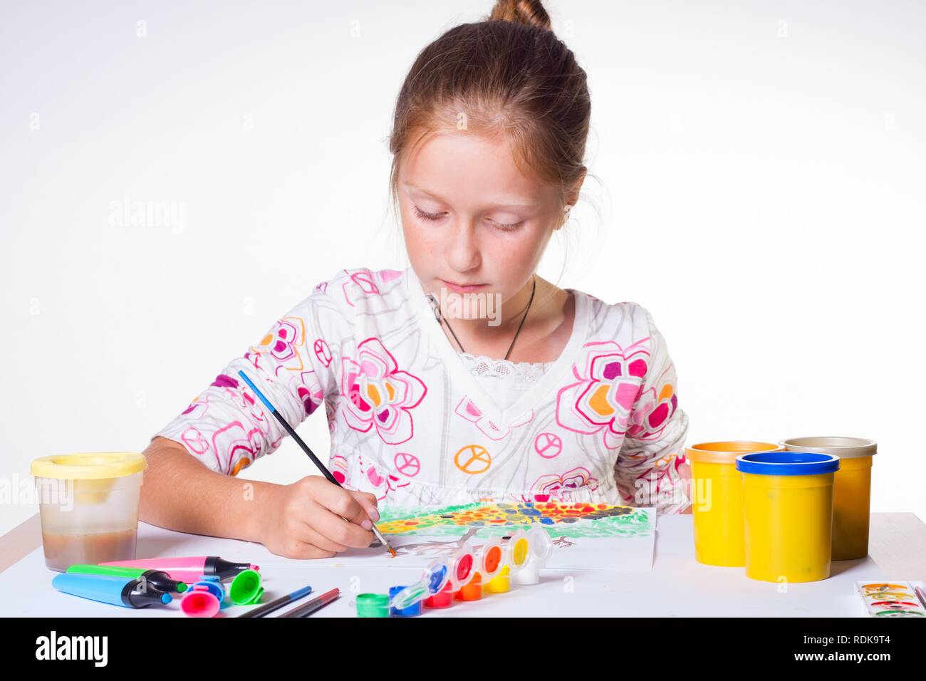 girl drawing on a white background Stock Photo - Alamy