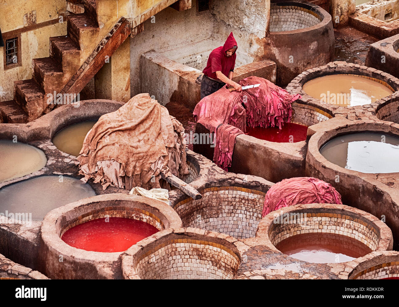 Tannery stone dye vats hi-res stock photography and images - Alamy