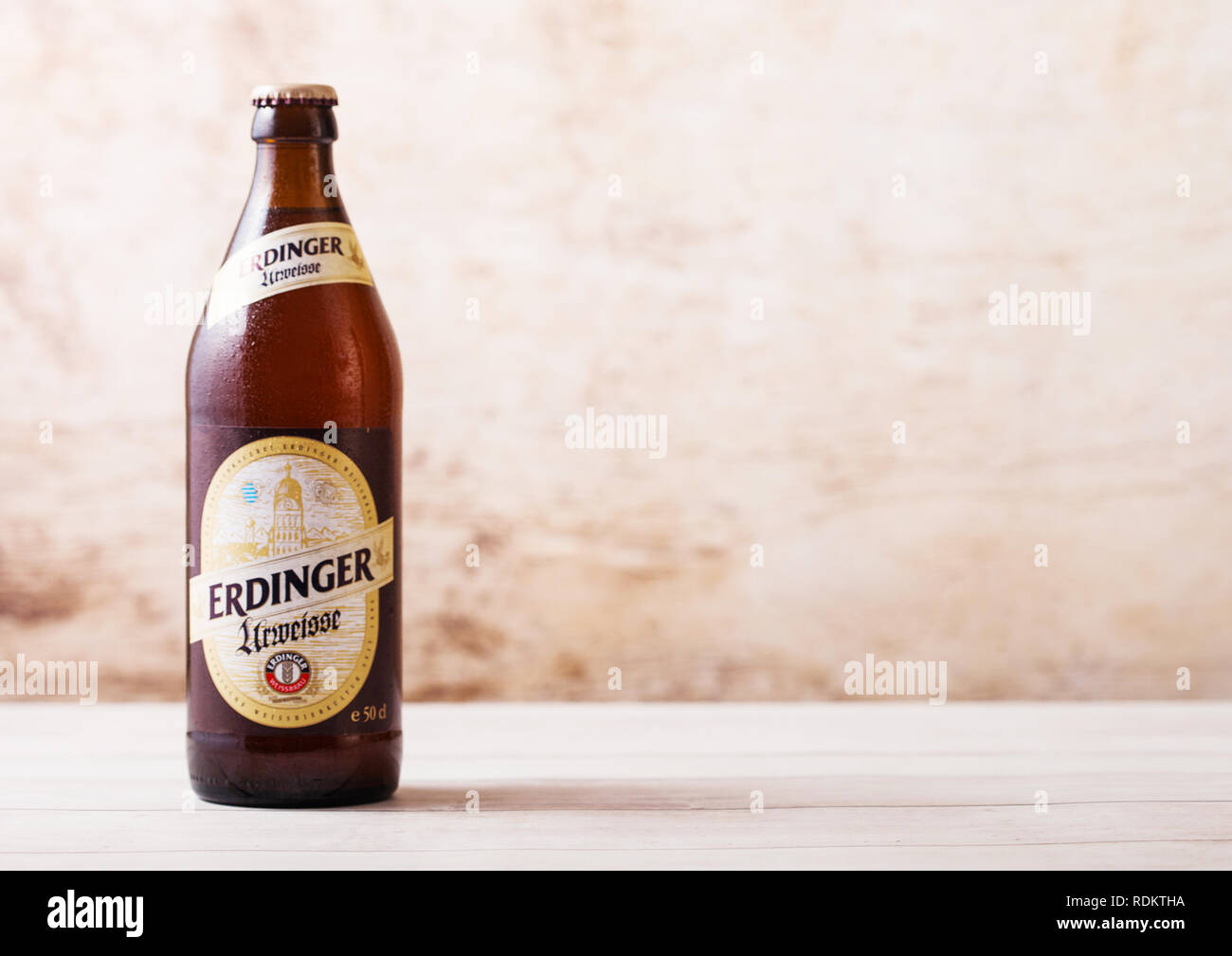 Erdinger Bier High Resolution Stock Photography and Images - Alamy