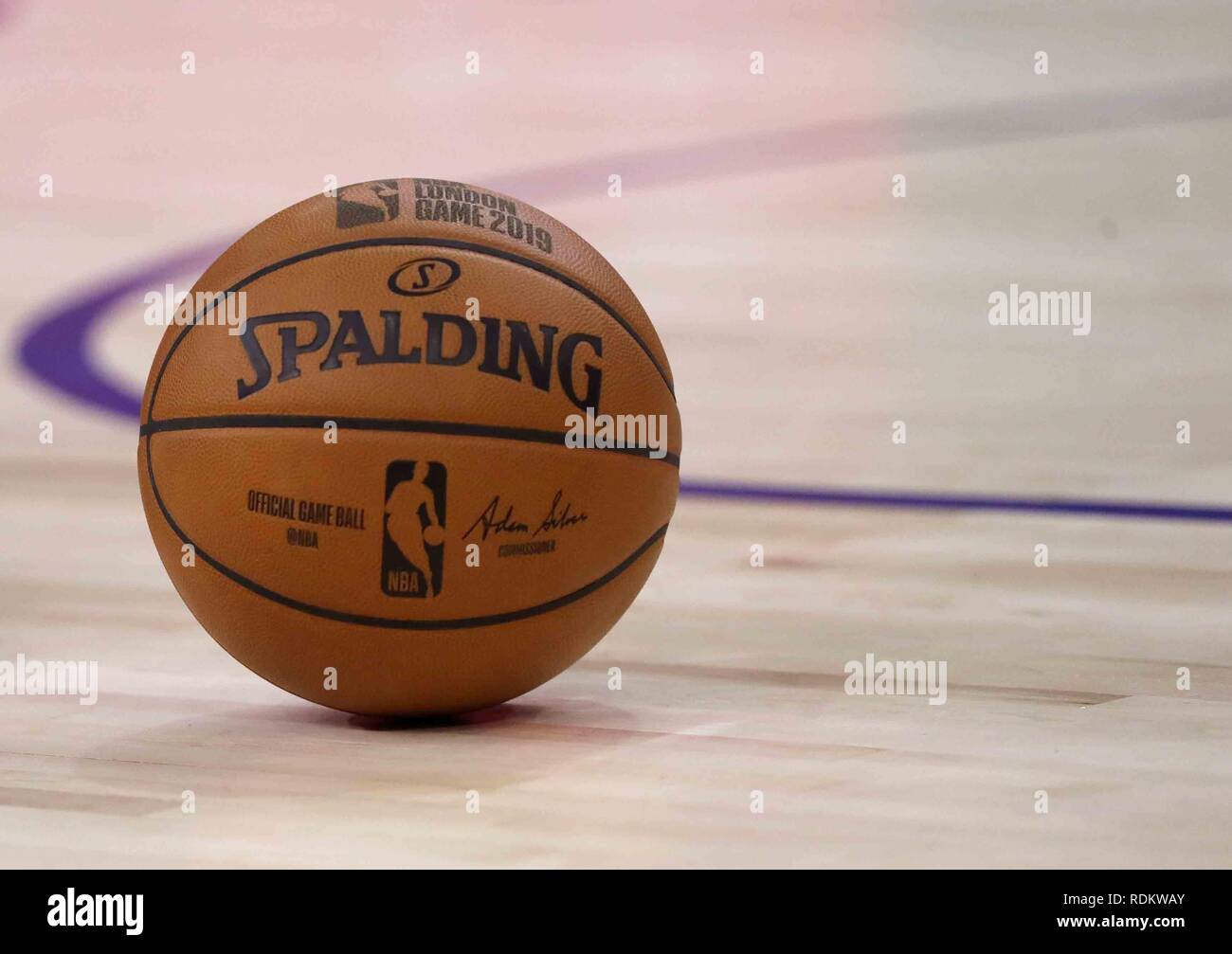 Nba london game 2019 o2 arena hi-res stock photography and images - Alamy