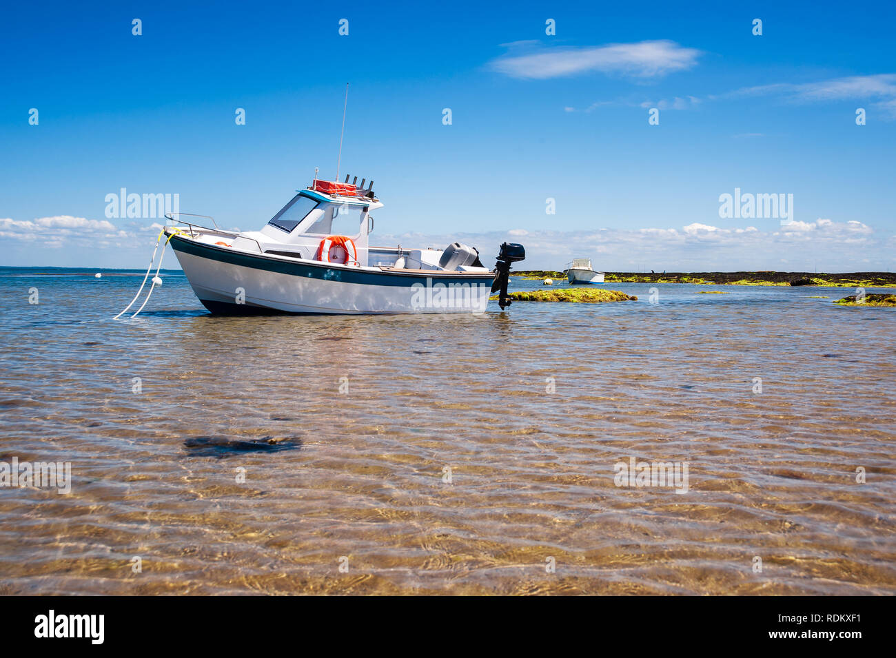 Sand boat hi-res stock photography and images - Alamy