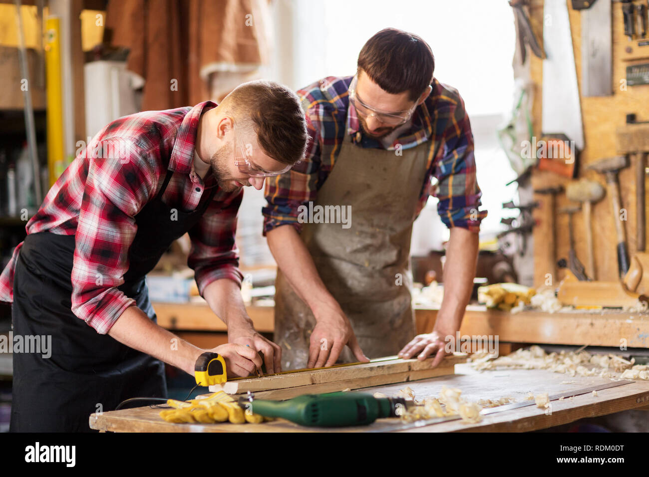 Carpenter ruler hi-res stock photography and images - Alamy